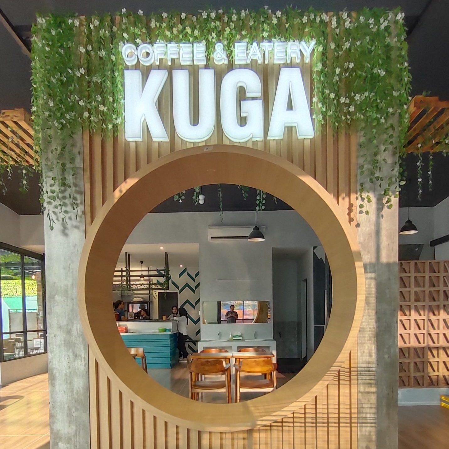 Kuga Coffee & Eatery